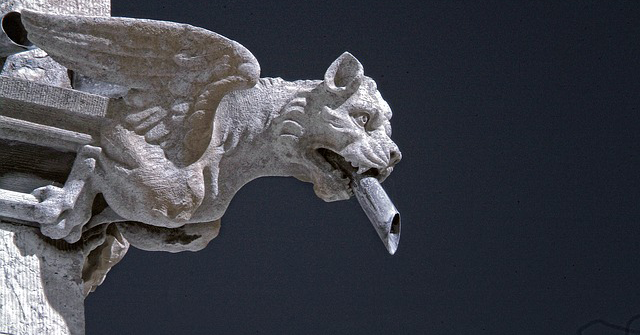 Legends and Lore - The Gargoyle - Ravenwood Castle